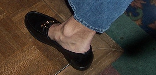 Going Sockless is Not Healthy for Your Feet - Dr. Don Kim
